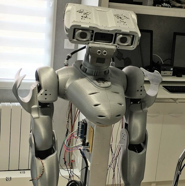 Etude du robot Maya : La persévérance - RedOhm